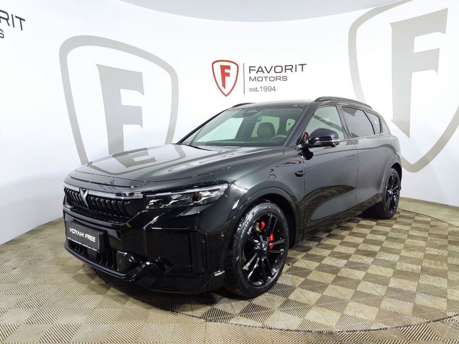 Купить VOYAH FREE EVR 1.5 гибрид бензин 2025 года в Москве | VOYAH FREE ...